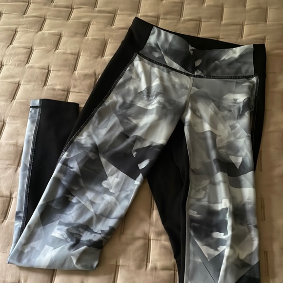 Lucy | Pants & Jumpsuits | Lucy Activewear Yoga Pants Size S Black And ...